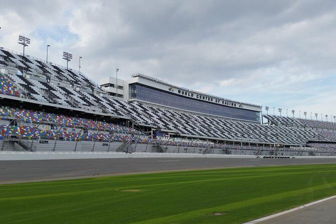 NASCAR Coke Zero 400 Race Day Packages - An In-Depth Look at the Experience