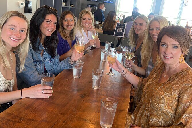 Nashville Sip n Shop: Discounts, Wine, Cocktails, Bites, Pics - The Pros and Cons