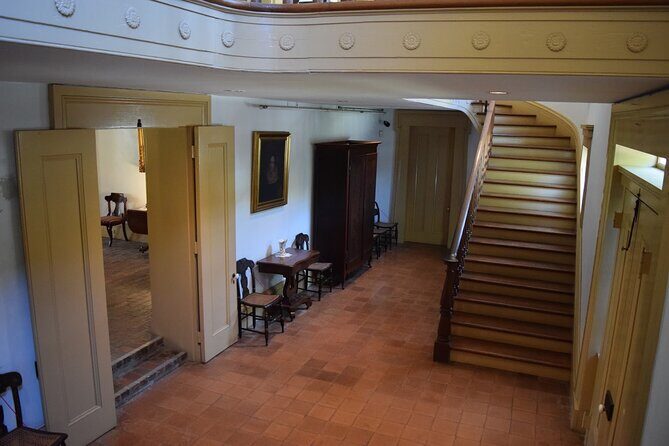 Nawlins Luxury: Destrehan Plantation Tour with Transportation - Transportation and Logistics