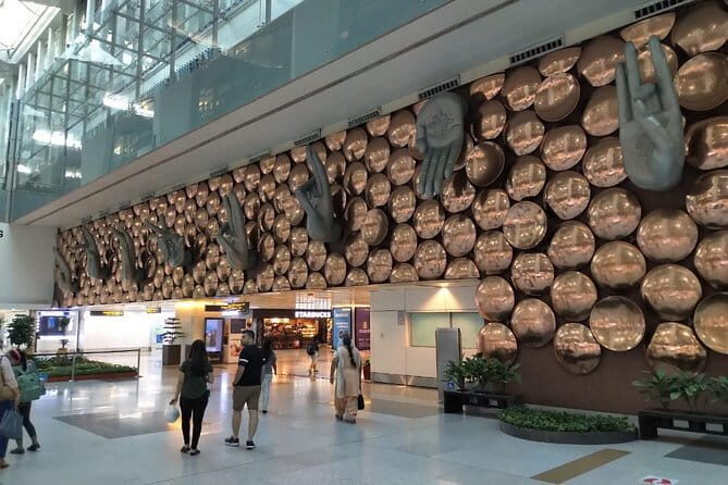 New Delhi Airport to Hotel transfer OR Delhi Hotel to Delhi Airport transfer - What to Expect During the Journey