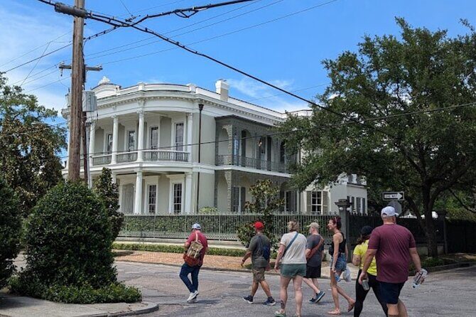 New Orleans' Garden District 2 Hour Walking Tour (Small Group) - Who Should Consider This Tour?