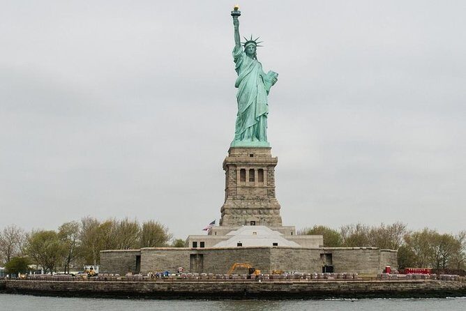 New York City Skyline and Statue of Liberty Cruise - What You Can Expect From the Itinerary