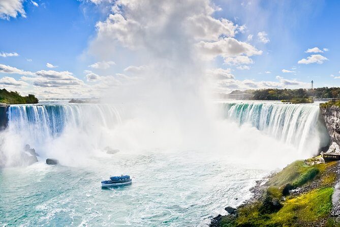 Niagara Falls, USA Day & Night Small Group Tour plus Dinner - The Experience of the Tour Guides