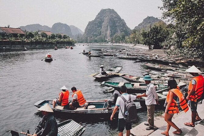 Ninh Binh 1 Full Day Tour from Hanoi: Hoa Lu, Tam Coc Boat Trip - Practical Details and Tips