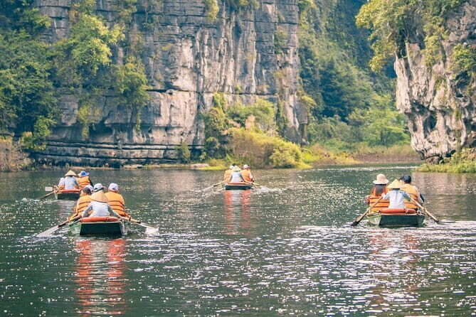 Ninh Binh Exploration: Bai Dinh Pagoda, Trang An, Boat, Mua Caves - Transport, Timing, and Group Size