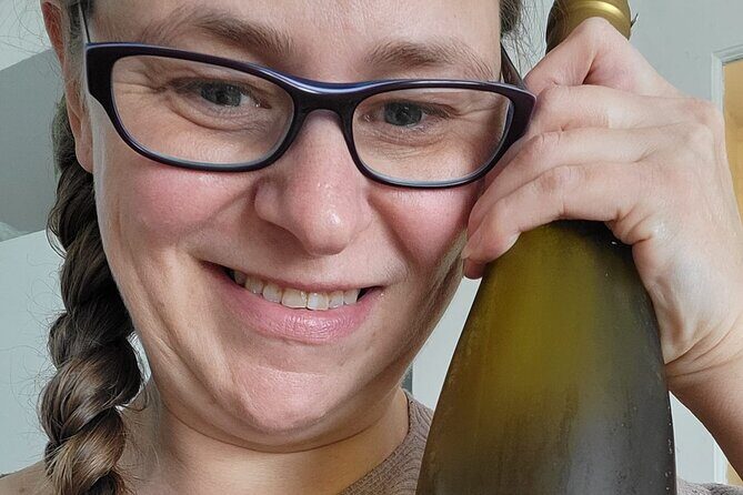 NON BUS Traverse City Singles Mingle Sunset Wine Distillery Tour - Analyzing the Value