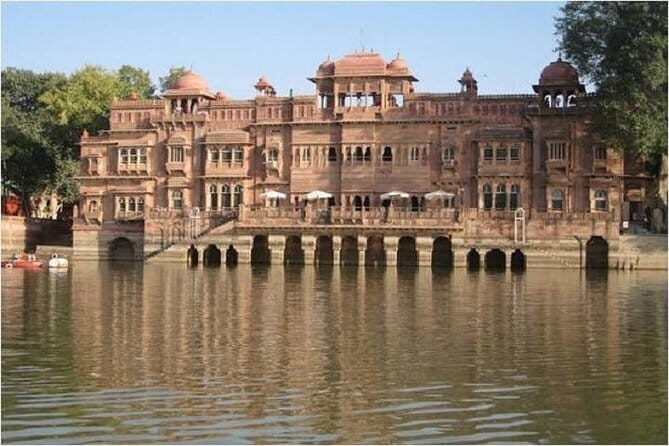 North India Tour Package - Transportation & Group Experience