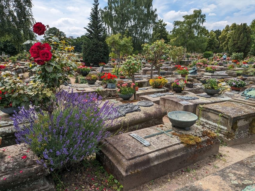 Nuremberg: St. Johannis Friedhof &Hesperidengärten IN GERMAN - Why You Should Consider This Tour
