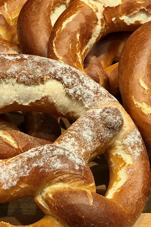 Nuremberg: Traditional Food Tasting and Sightseeing Tour - Exploring the Route: What to Expect from Start to Finish