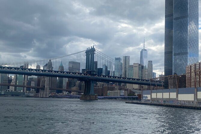 NYC Party Cruise with Light Narration - An In-Depth Look at the Experience