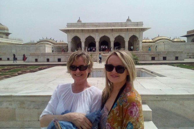 One Day Taj Mahal Tour from Jaipur by Car - Transportation and Comfort