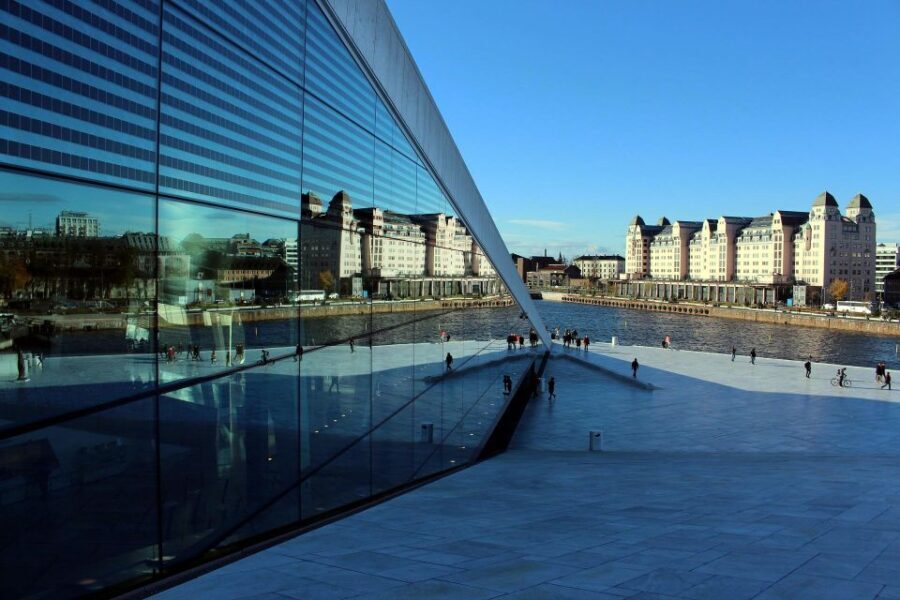 Oslo: Best of Oslo Walking Tour and Hop-on Hop-off Bus Tour - What to Expect on Your Day in Oslo