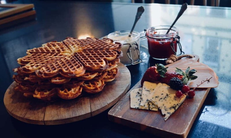 Oslo: Food Tasting and Walking Tour with a Local - Why This Tour Is a Great Choice