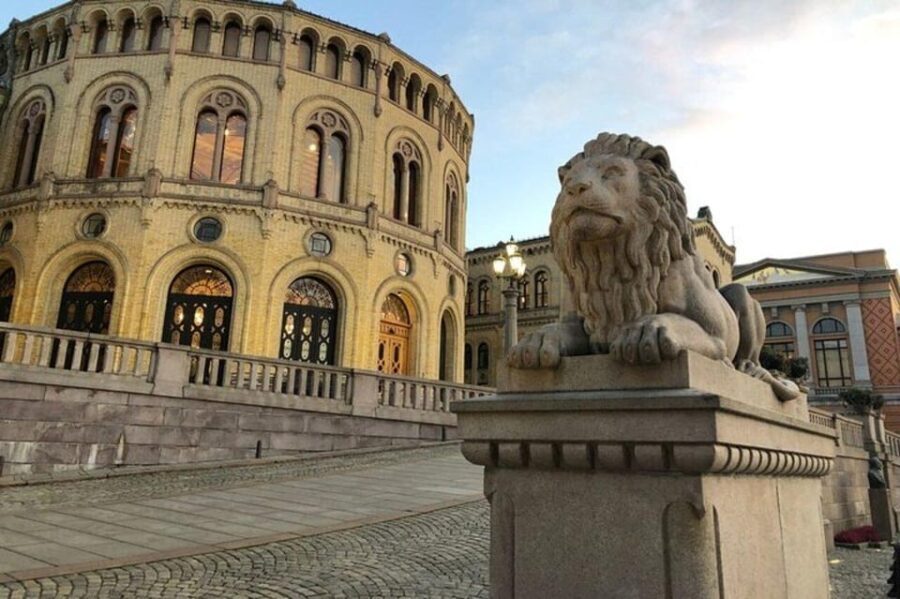 Oslo : Must-See Attractions Walking Tour With A Guide - Oslo Fjord and Aker Brygge