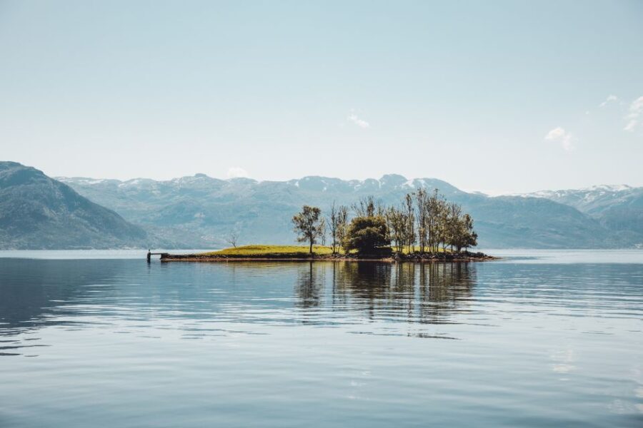 Øystese: Hardangerfjord and Fyksesund RIB Fjord Adventure - Who Is This Tour Best For?