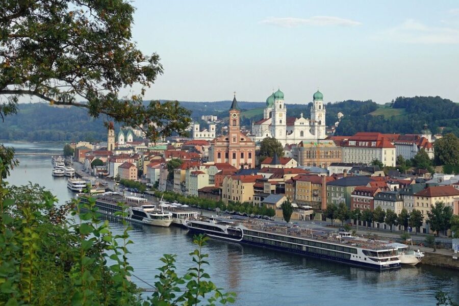 Passau Private Walking Tour with a Professional Guide - Exploring Architectural and Historical Highlights