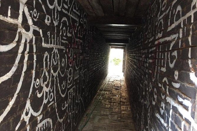Patan Mural Arts Tour - Visuals and Atmosphere