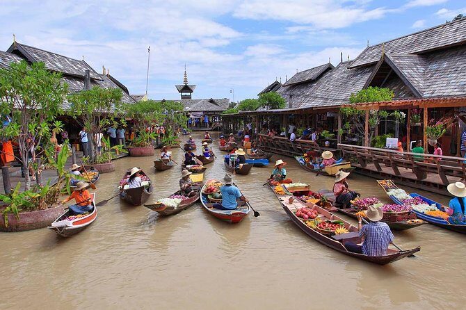 Pattaya Floating Market with Famous Landmarks Tour - What Travelers Say