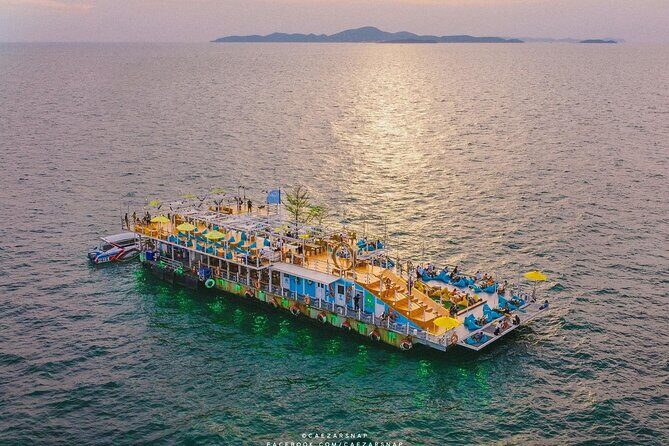 Pattaya : Tappia Floating Cafe Admission Ticket - The Experience in Context