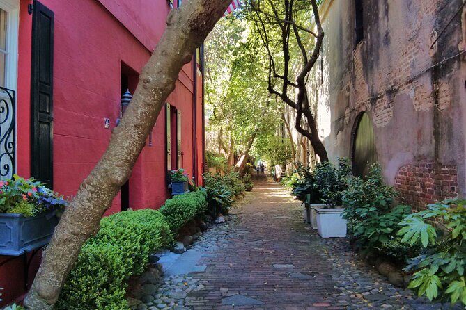 Philadelphia Walking Tour: A Lot of Colonial Nonsense - What Sets This Tour Apart?