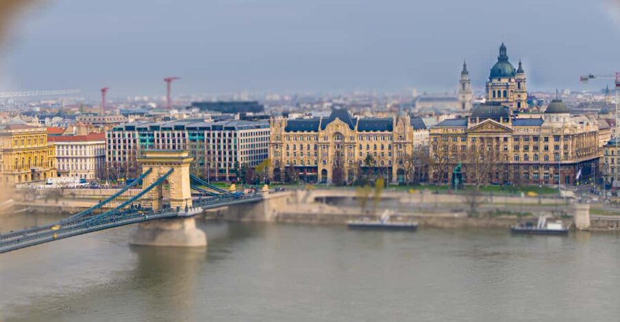 photoshoot tours with professional phototographer - budapest - Exploring the Budapest Photography Tour in Detail