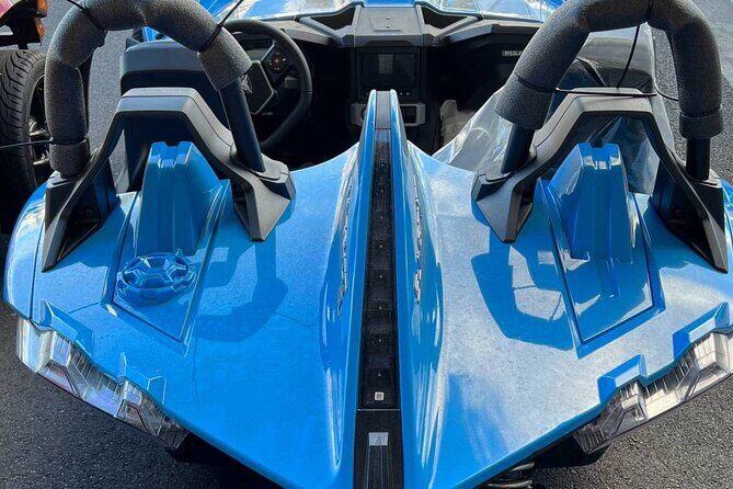 Polaris Sling Shot Rental - SL w/ Tech Package - Metalic Blue - Honolulu in a Compact Style: What to Expect from the Polaris Sling Shot Rental