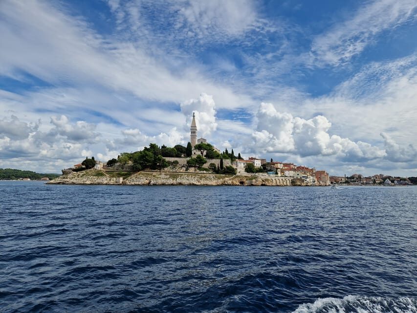 Pore: Boat tour to Rovinj with lunch and drinks - Who Should Consider This Tour?