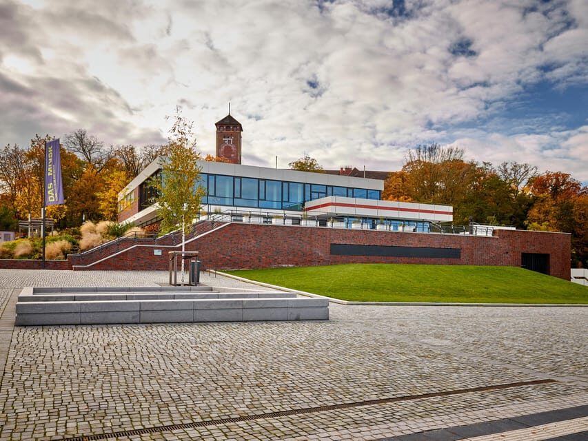 Potsdam: Entry to DAS MINSK Kunsthaus in Potsdam - What the Exhibitions Offer