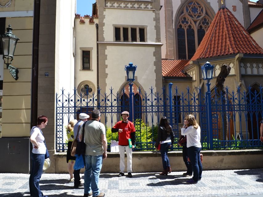 Prague: 2-Hour Old Town and Jewish Ghetto Walking Tour - The Itinerary in Detail: Why Each Stop Matters