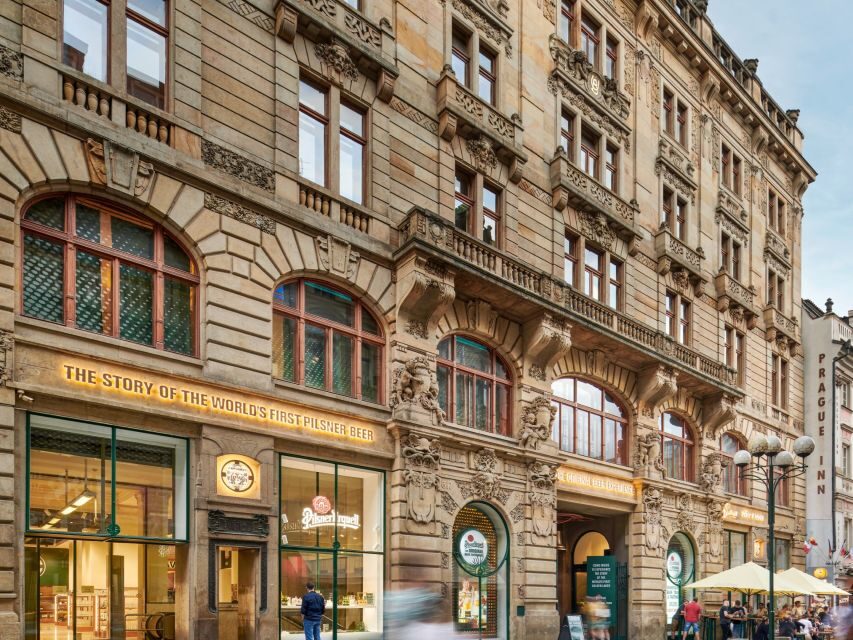 Prague: Beer Pouring Class at Pilsner Urquell Experience - What is the Prague Beer Pouring Class at Pilsner Urquell?