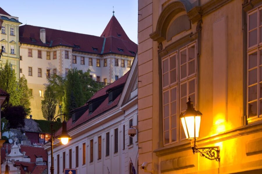 Prague Castle: Midday Classical Concert at Lobkowicz Palace - The Venue: Lobkowicz Palace’s Artistic Charm