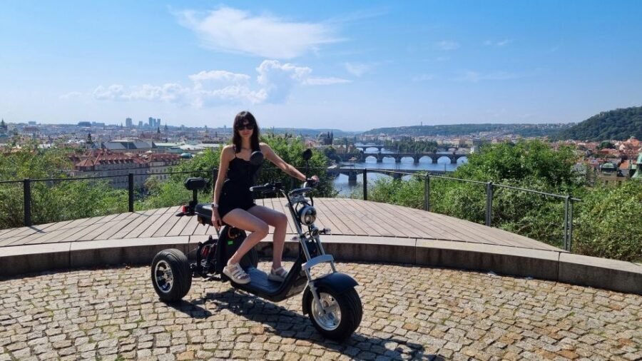 Prague: City Highlights Guided Electric Trike Tour - The Itinerary in Detail