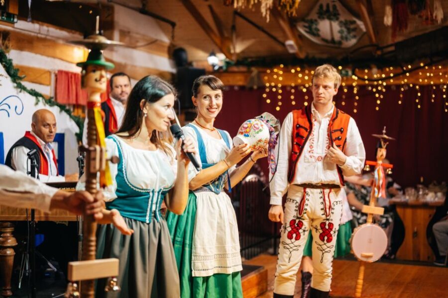 Prague: Dinner with Folk Show and Open Bar - What Makes This Tour Stand Out?