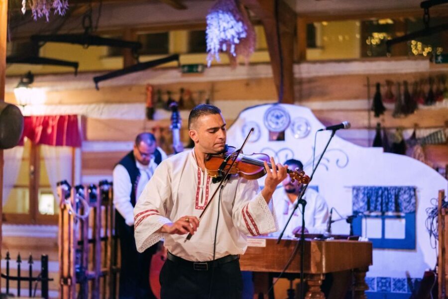 Prague: Folkloric Dinner Show with Unlimited Drinks - Authenticity and Cultural Value