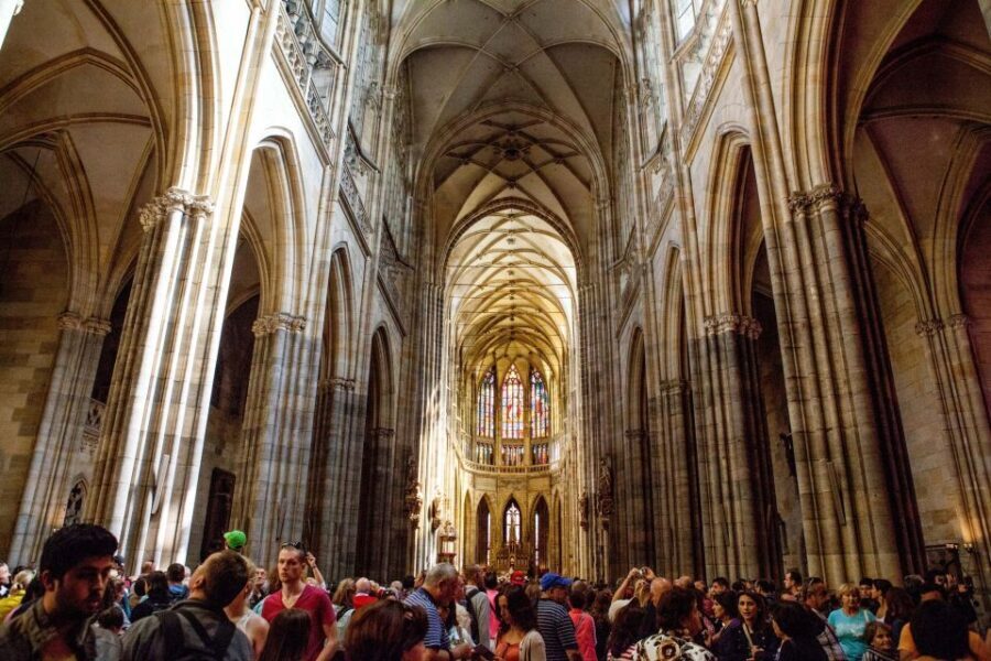 Prague: Full-Day Sightseeing Tour with Cruise and Lunch - Transportation, Group Size, and Overall Value