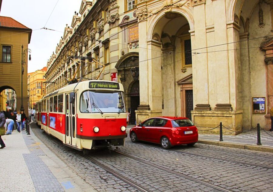Prague: Full-Day Tour with Lunch and River Boat Cruise - Jewish Quarter: A Historic Neighborhood