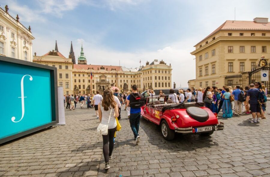 Prague: Guided Bus & Walking Tour with River Cruise & Lunch - Practical Tips for Travelers