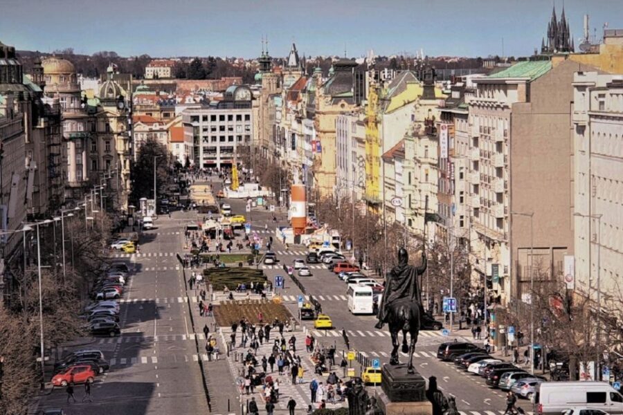 Prague: Old Town Tour & National Museum Skip-the-Line Ticket - The National Museum Experience: From Guided Tour to Self-Exploration