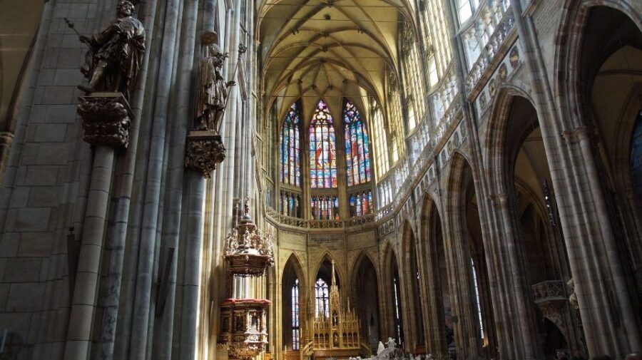 Prague: Prague Castle and Little Quarter Guided Walking Tour - The Charm of Little Quarter