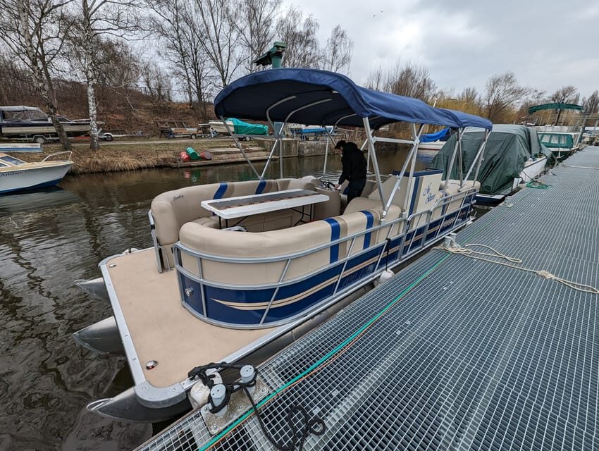Prague: Private Pontoon Sightseeing Cruise with Prosecco - The Itinerary and Route Flexibility