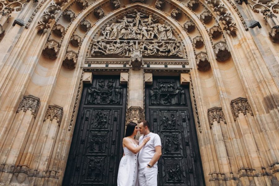 Prague: Professional Photoshoot at Prague Castle - What’s Included and What to Keep in Mind