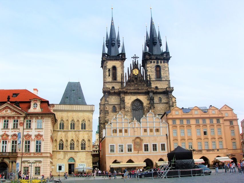 Prague: Tailored Sightseeing Tour in French - Who Will Appreciate This Tour?
