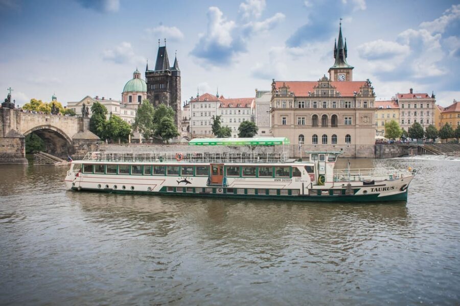 Prague: Vltava River Evening Dinner Cruise - Real Travelers’ Perspectives