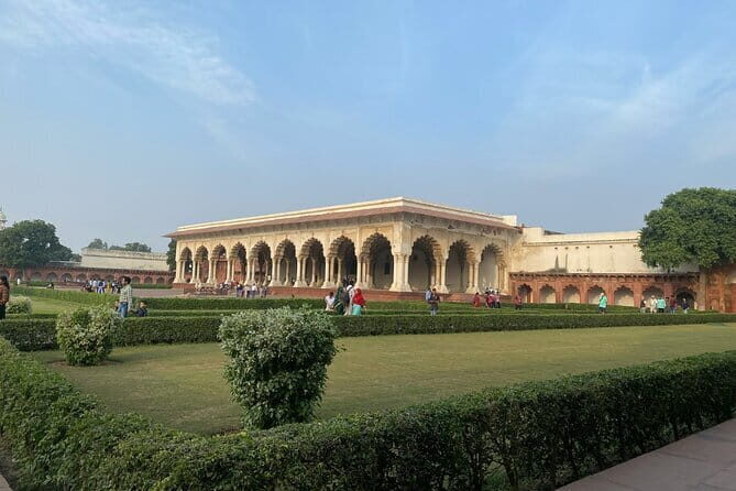Private 2-Days Taj Mahal Tour with Fatehpur Sikri - Who Should Consider This Tour?