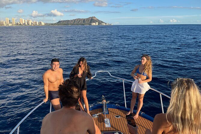 Private 5 Hour Charter on board our yacht in Waikiki - Who Would Love This Tour?