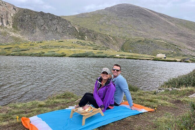Private Alpine Hike with Charcuterie Tasting in Colorado - What the Experience Offers