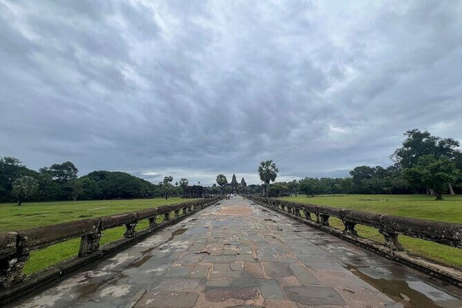 Private Angkor Four Best Temple Tour - What to Expect During the Day