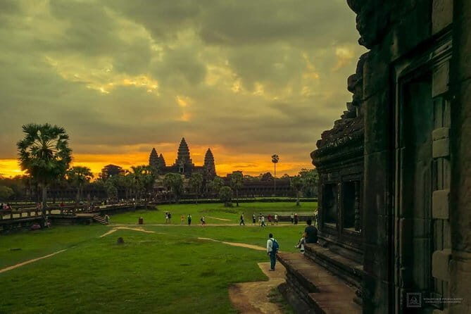 Private Angkor Wat Day Tour with Pre Rup Temple Sunset - Authentic Experiences and Authentic Value