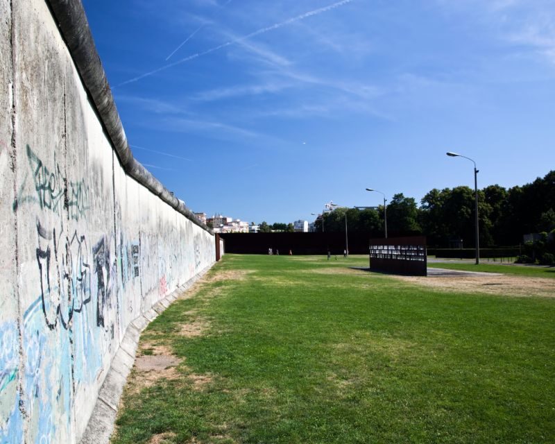 Private Behind the Berlin Wall and Cold War Berlin Tour - Why This Tour Offers Great Value