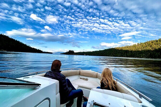 Private Boat tour in the White Lightning up to 8 guests - FAQs